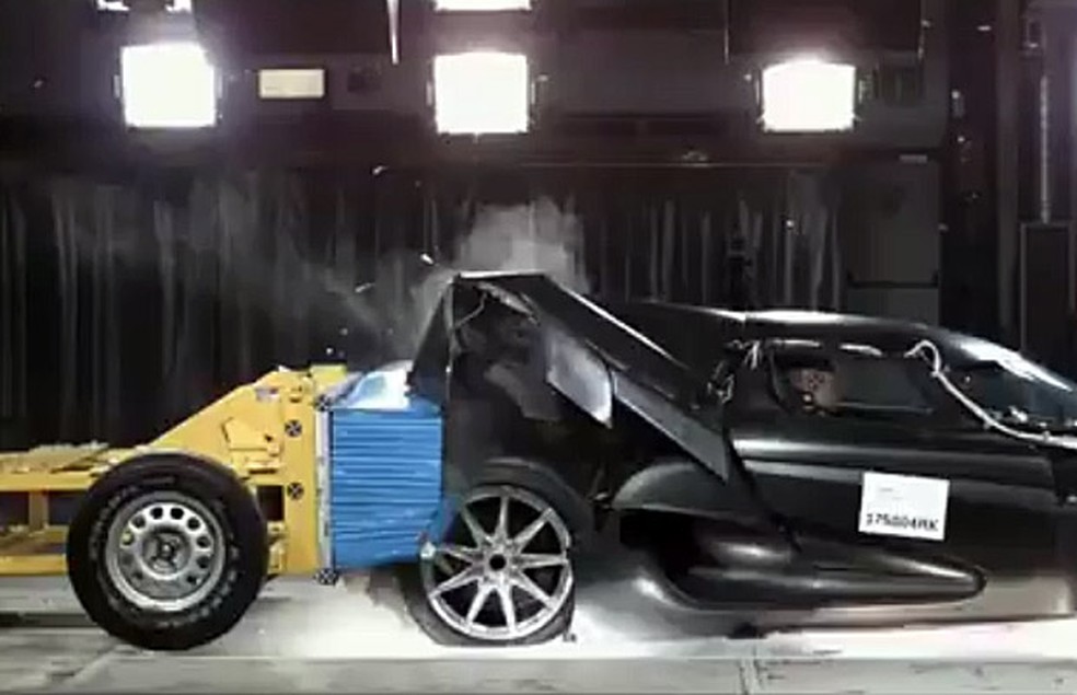 Koenigsegg divulga vídeo 'cruel' de testes com esportivo de US$ 1,9 milhão
