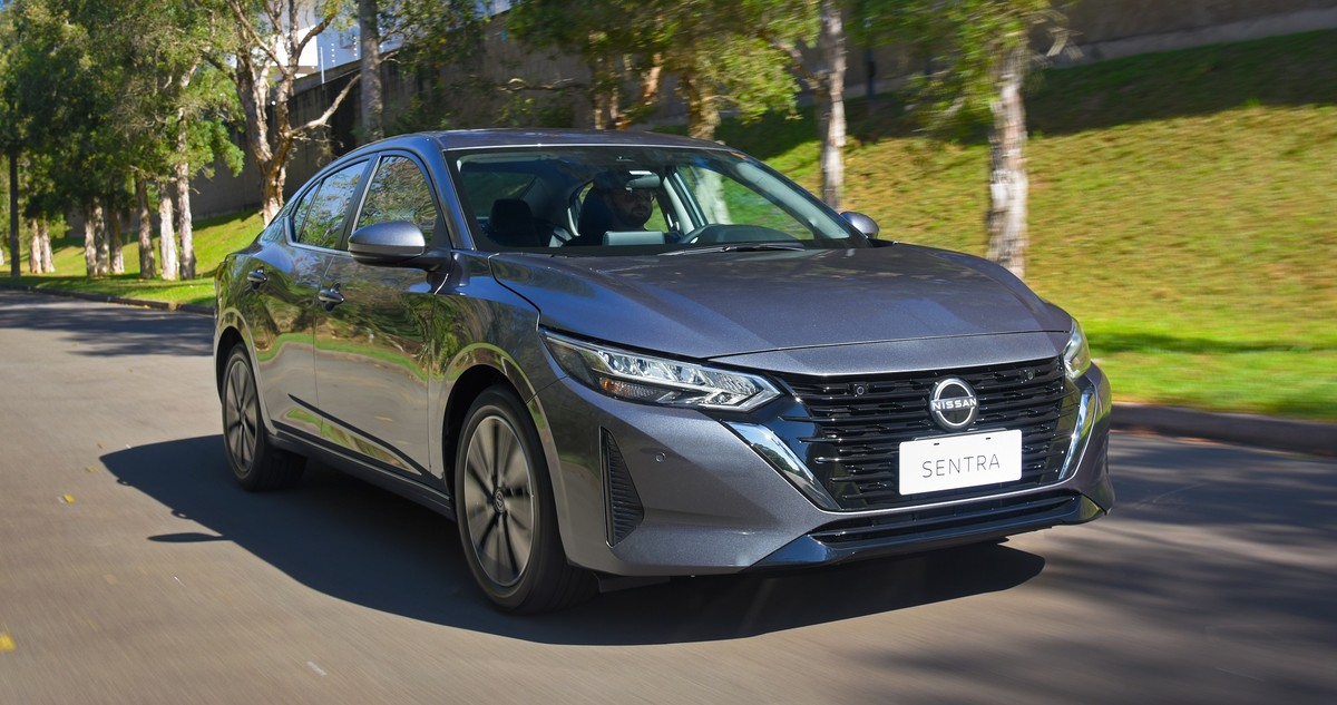 Teste: Nissan Sentra Advance 2025 aposta no custo-benefício contra SUVs
