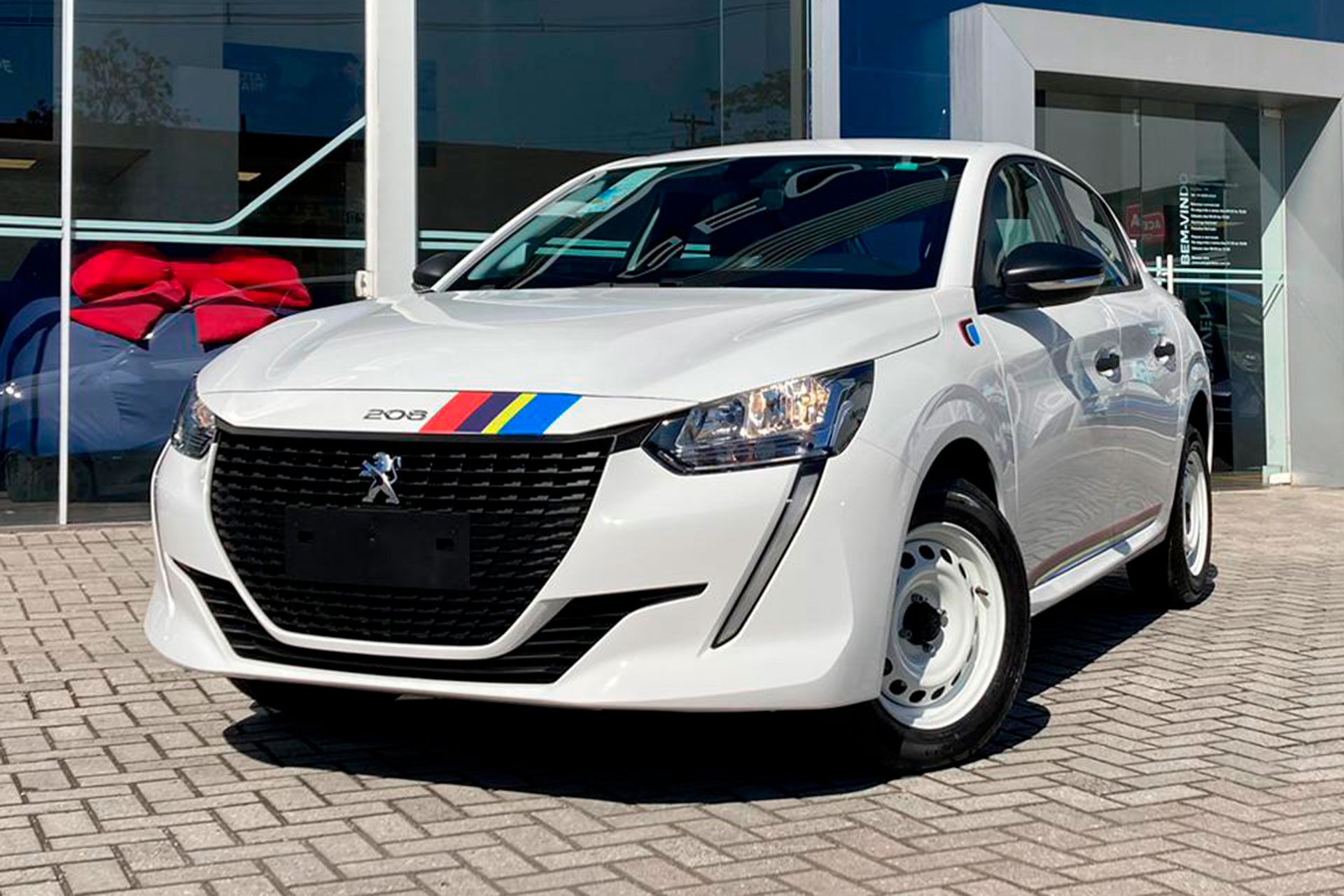 Peugeot 208: concessionária cria série especial inspirada em carros de ...