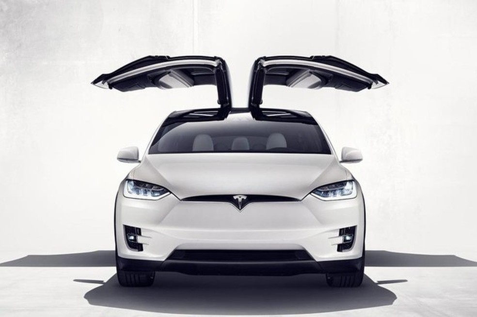 Tesla libera teaser do crossover Model Y