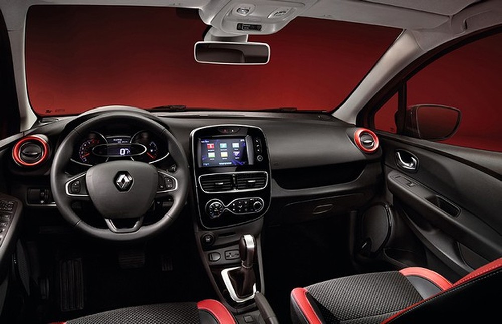 Renault lança Clio renovado na Europa