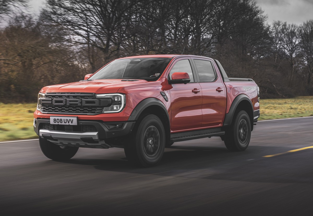 Ford Ranger Raptor com motor V6 de quase 400 cv é registrada no Brasil