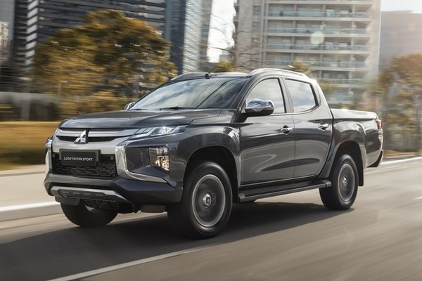 Teste: Nova Mitsubishi L200 Triton vai muito além do visual polêmico