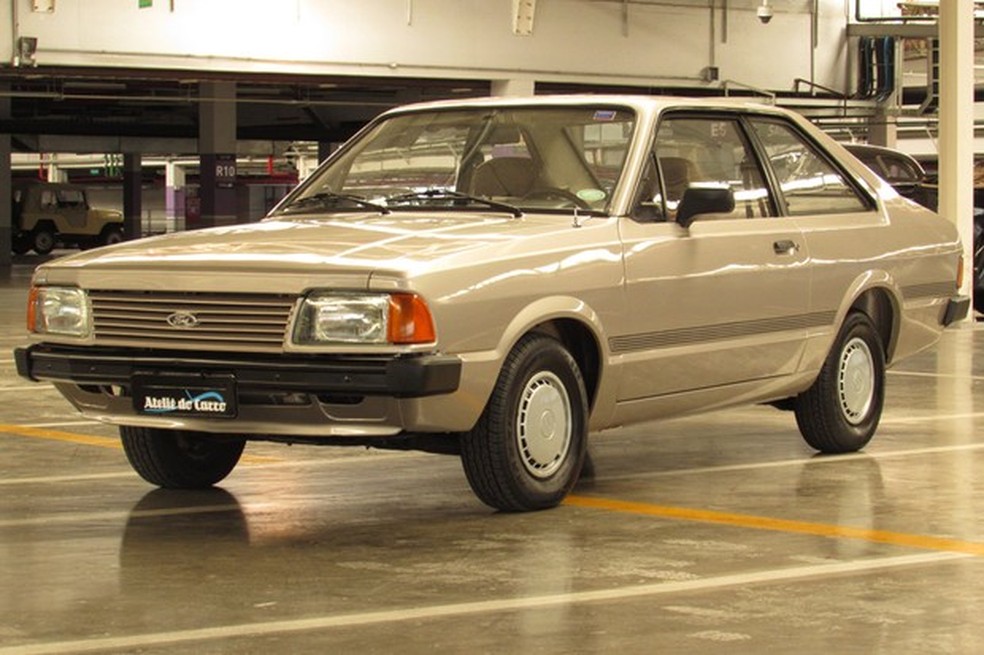 Que tal um Ford Corcel e uma Belina Astro vendidos juntos por R$ 39 mil?