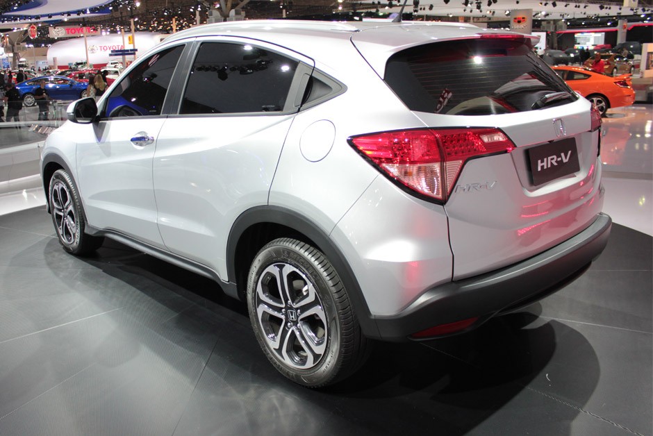 Honda HR-V terá três versões; conheça os itens de série