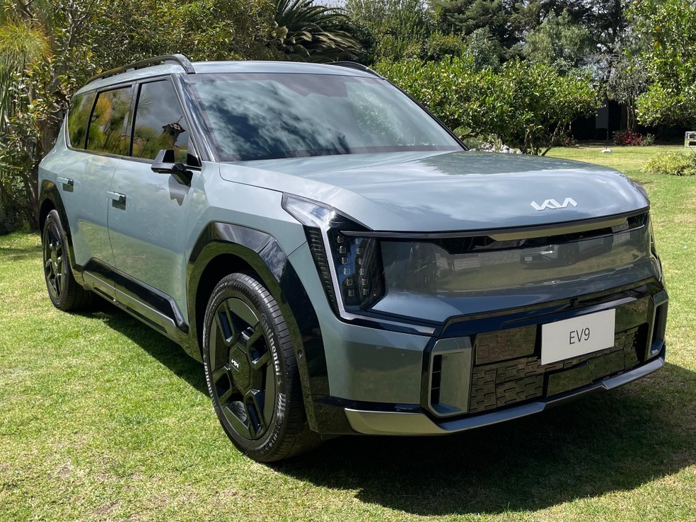 Os 10 carros elétricos com as maiores autonomias do Brasil em 2025