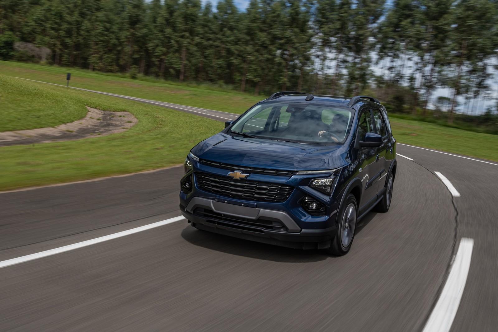 Teste: Chevrolet Spin 2025 fica mais moderna para brigar com C3 Aircross