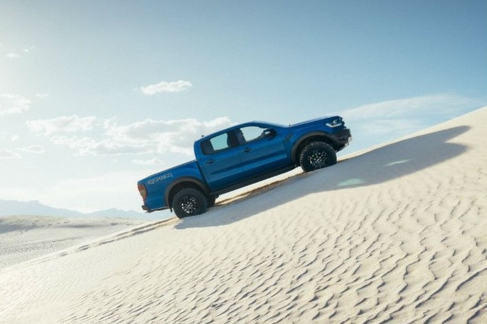 Ford Ranger Raptor ganha mais do que o visual invocado para encarar ...