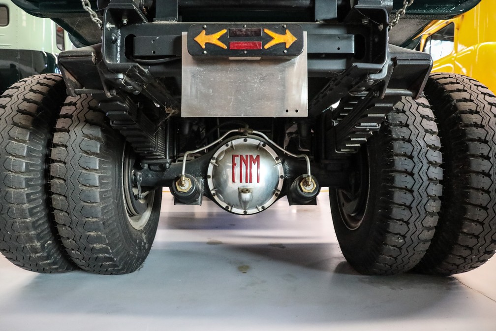 Caminhões Fenemê: colecionador mostra dezenas de FNM que restaurou no ...