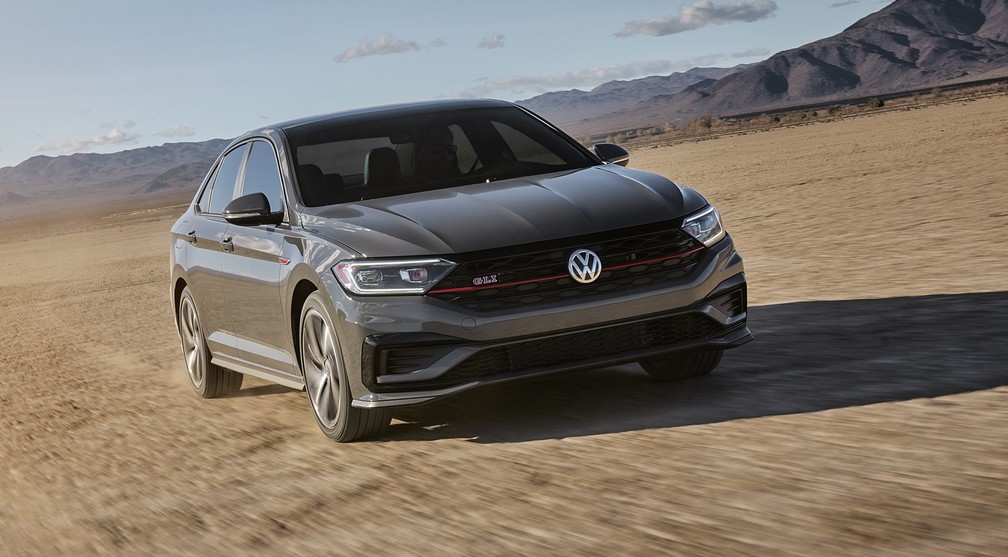 Volkswagen Jetta ganha versão esportiva GLI nos Estados Unidos