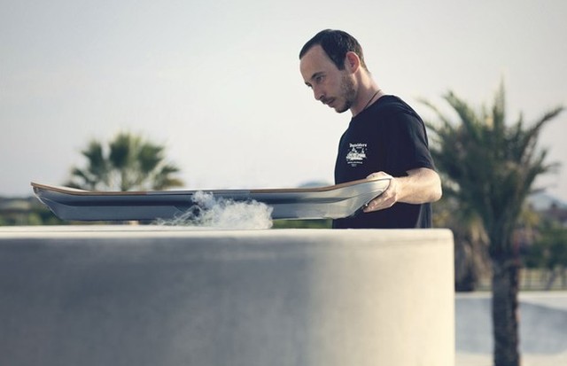 Vídeo: Lexus revela novas cenas do skate voador