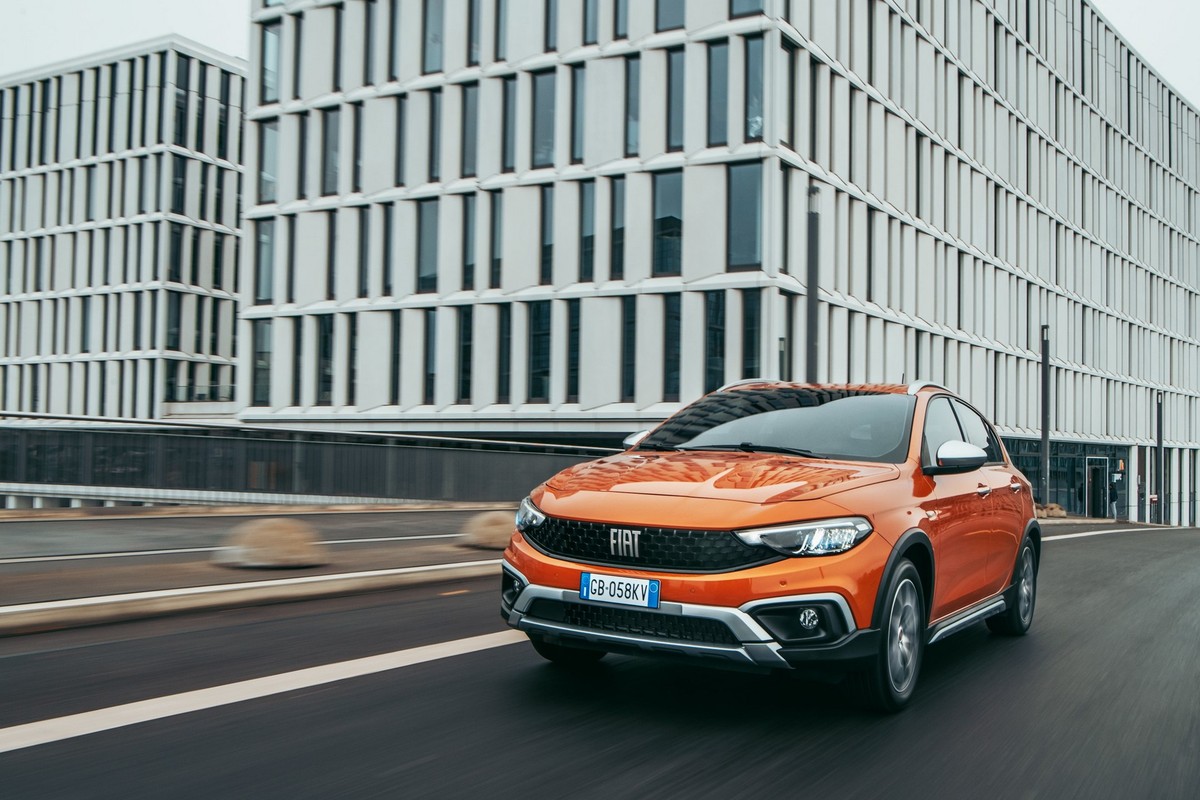 Novo Fiat Tipo estreia com visual de Argo e motor turbo confirmado para ...