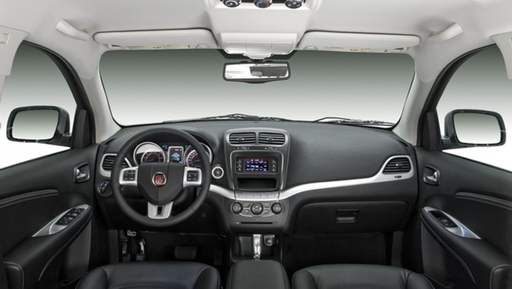 Fiat Freemont 2015 chega ao mercado com poucas novidades