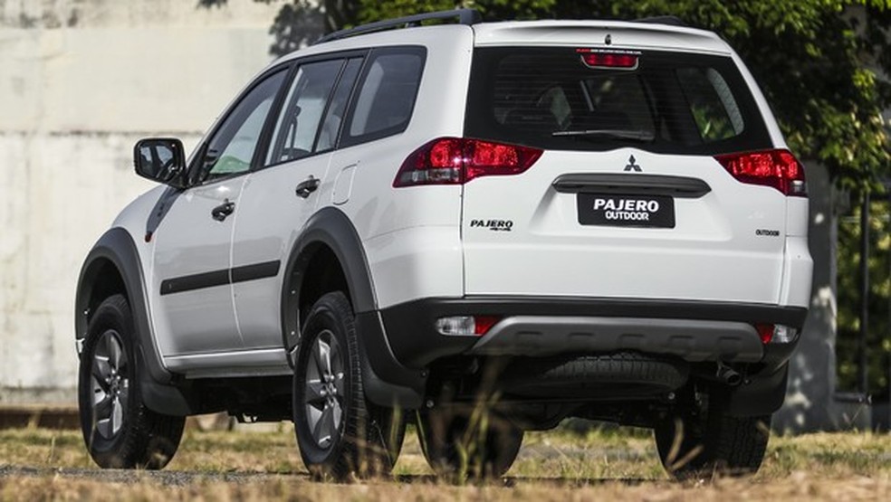 Mitsubishi Pajero ganha versão Outdoor por R$ 165.990
