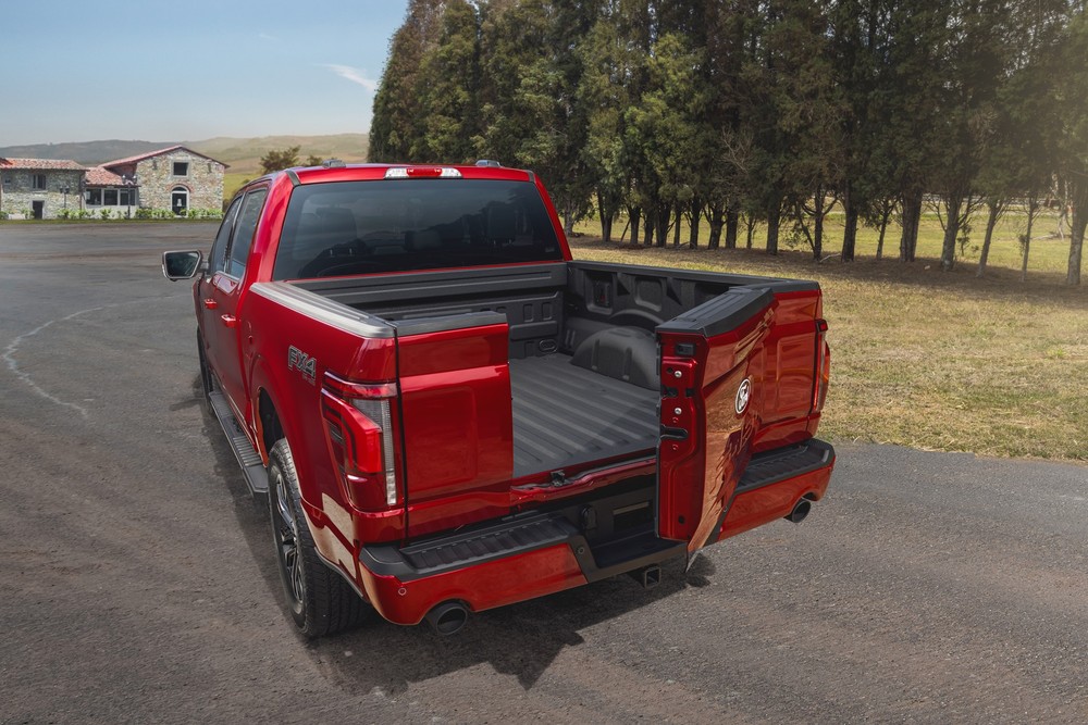 Ford F-150 2025 chega ao Brasil com novo visual e caçamba à la Fiat Toro