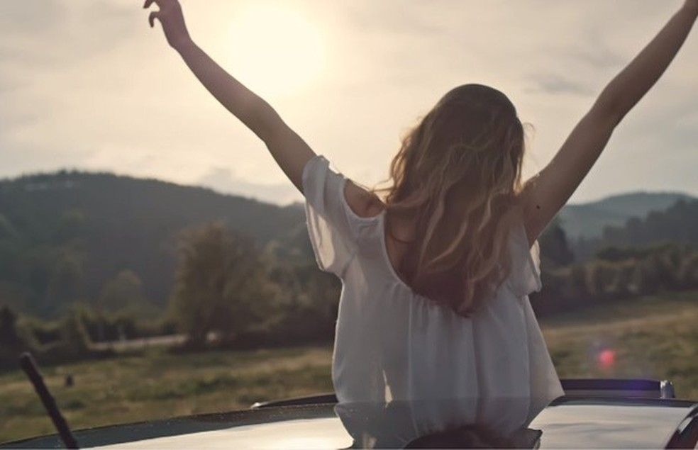 Vídeo revela Novo Volkswagen Polo com partida por botão e teto solar
