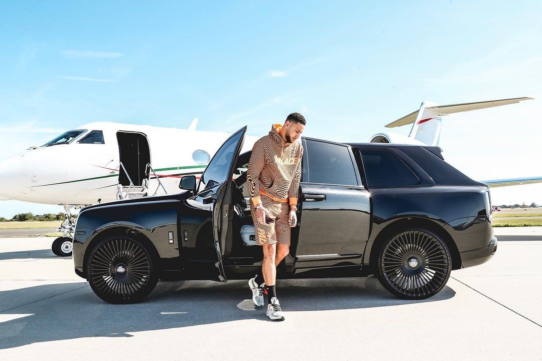 Astro da NBA, Ben Simmons exibe coleção de supercarros nas redes sociais