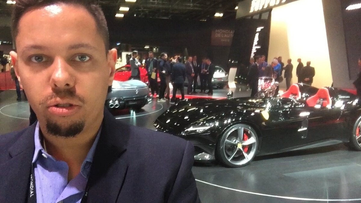 Ferrari Monza, de 810 cavalos, faz estreia mundial no Salão de Paris