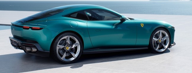 Ferrari Amalfi é o novo carro de entrada da marca com motor V8 de 640 cv
