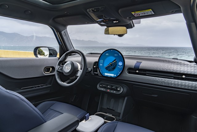 Teste: Mini Cooper evolui pouco e se torna refém do próprio visual