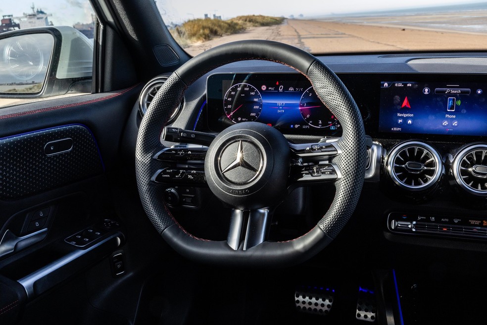 Mercedes-Benz GLB 2025 troca motor de Duster por 2.0 turbo micro-híbrido