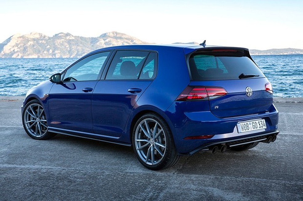 Aceleramos o novo Volkswagen Golf R