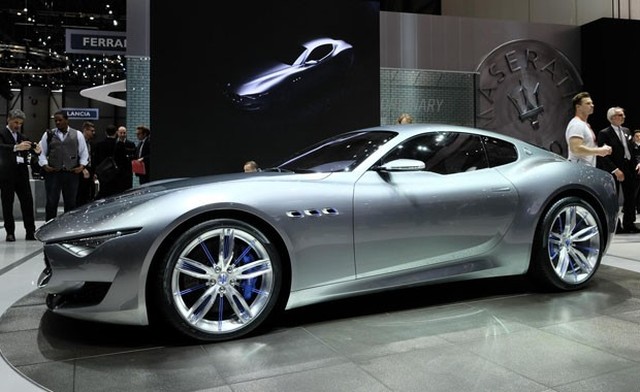 Maserati comemora centenário com novidade em Genebra