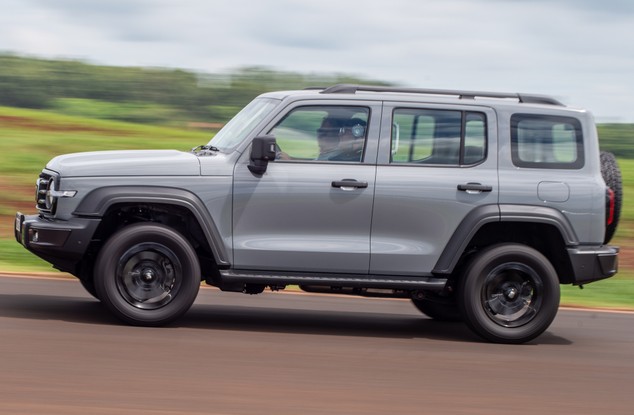 Autoesporte Carros: Tank 300