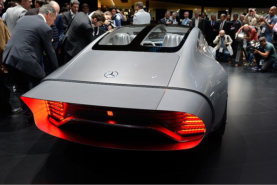 Mercedes apresenta novo conceito IAA