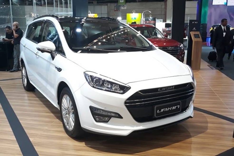 Lifan revela o X70, concorrente do Jeep Compass