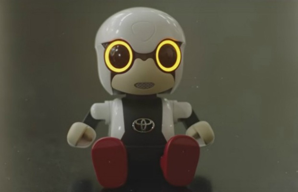 Toyota lança robô para fazer companhia enquanto você dirige