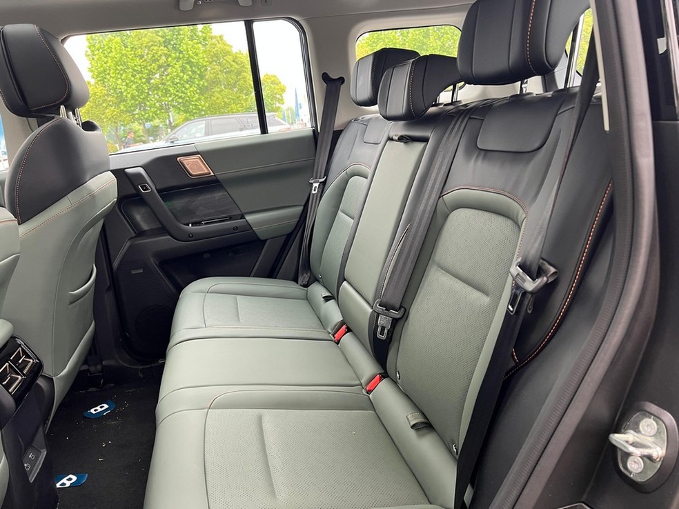 Jaecoo 6 é elétrico com porte de Defender que deve vir ao Brasil; conheça