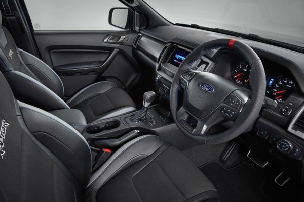 Ford Ranger Raptor ganha mais do que o visual invocado para encarar ...