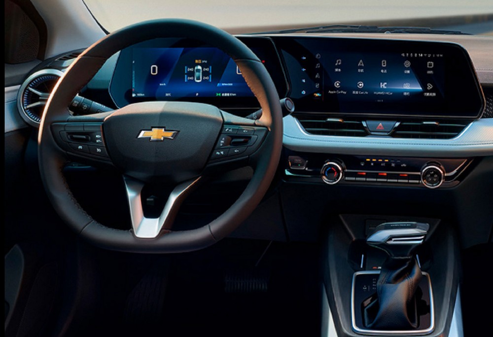 Flagra: Chevrolet Onix 2026 confirma faróis de LED; veja o que mais muda