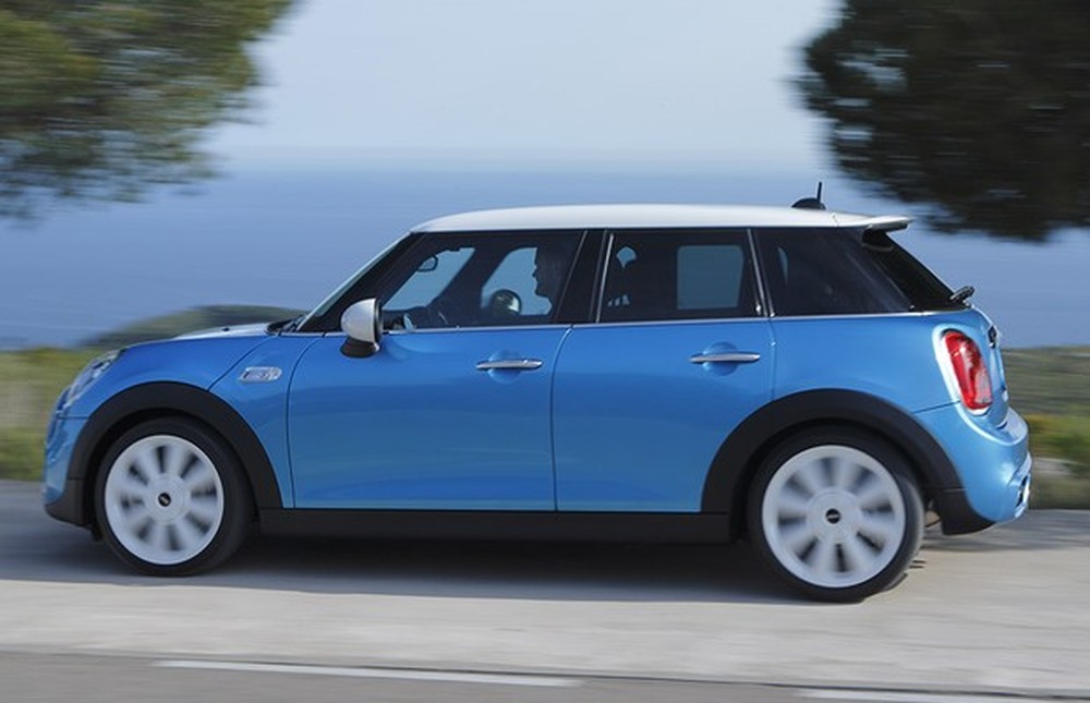 Avaliação: Mini Cooper 4 portas