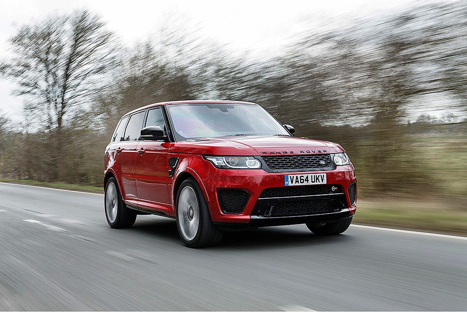 Na pista com o Land Rover Range Rover Sport SVR