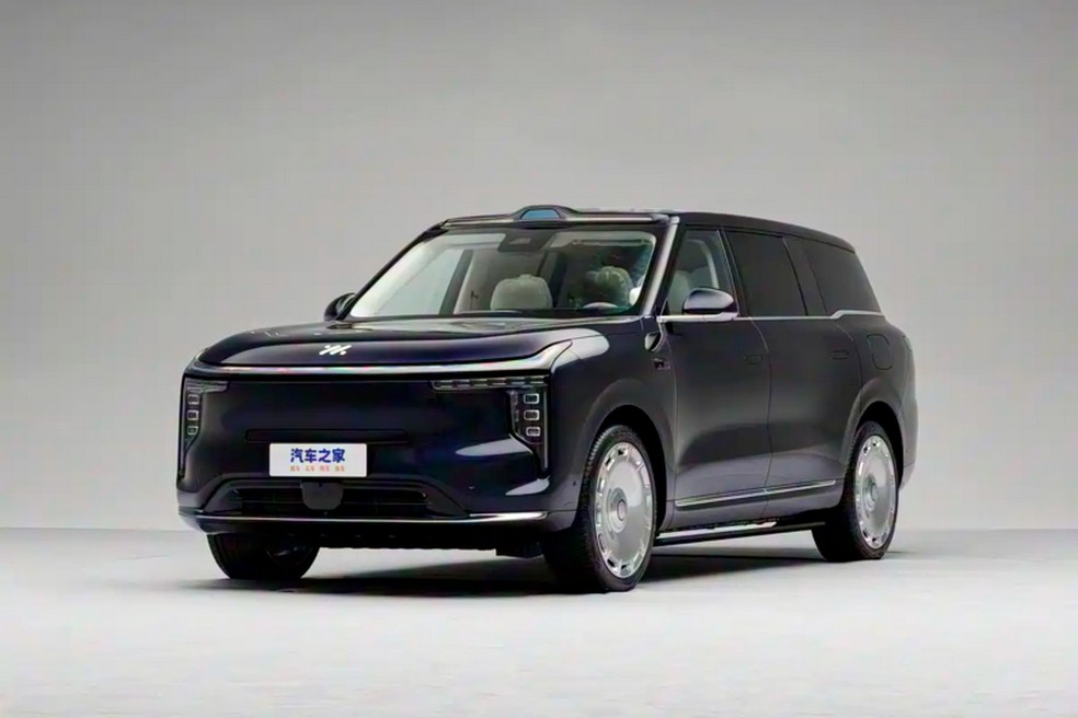 Novo SUV de luxo chinês tem chuveiro e até box para tomar banho