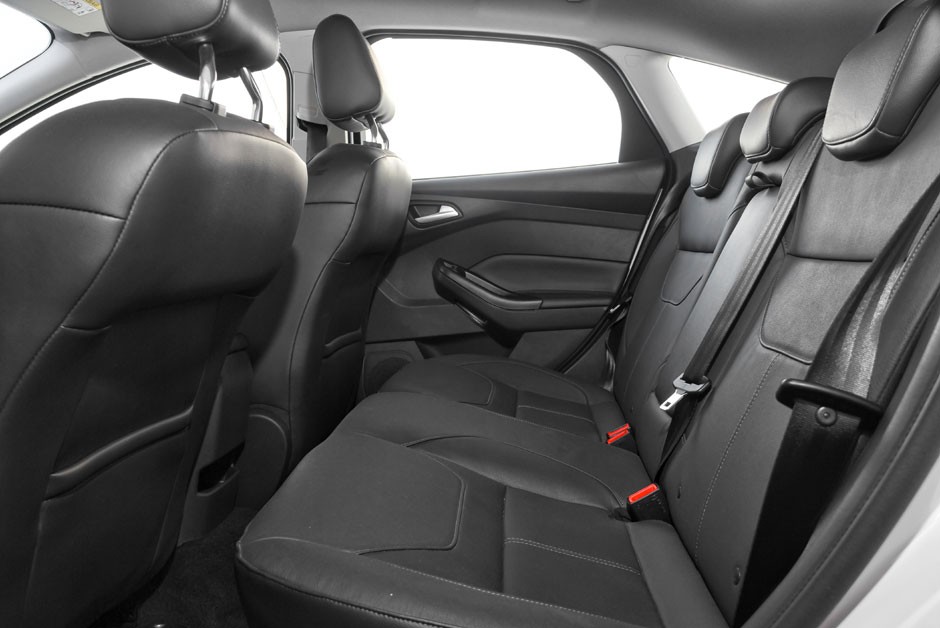 Comparativo: Volkswagen Golf 1.6 Comfortline X Ford Focus 1.6 SE Plus