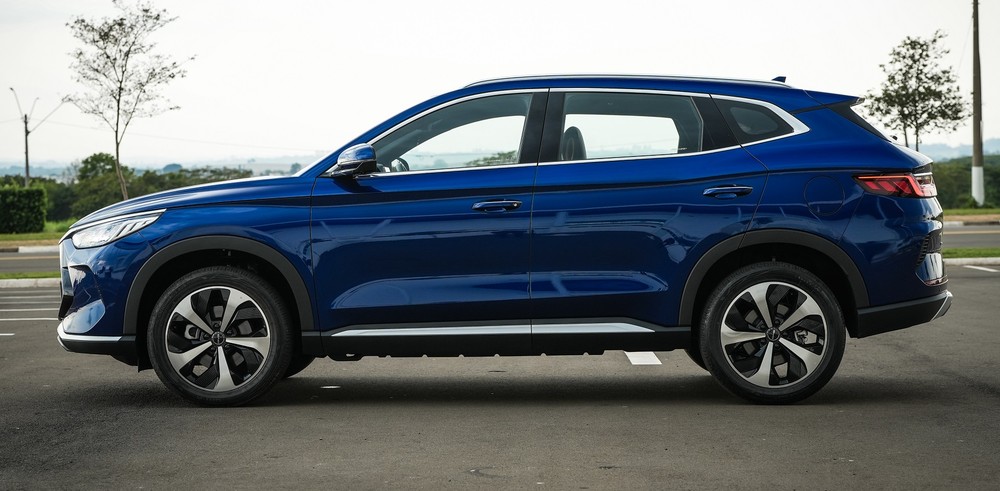 Teste: BYD Song Plus é o SUV híbrido plug-in mais barato do Brasil. Mas ...