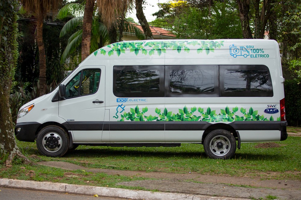 JAC lança van elétrica por R$ 419.990 e sedã elétrico para brigar com ...