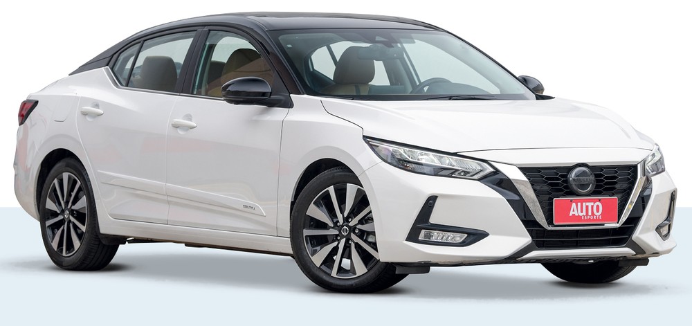 Comparativo: novo Nissan Sentra consegue superar o líder Toyota Corolla?