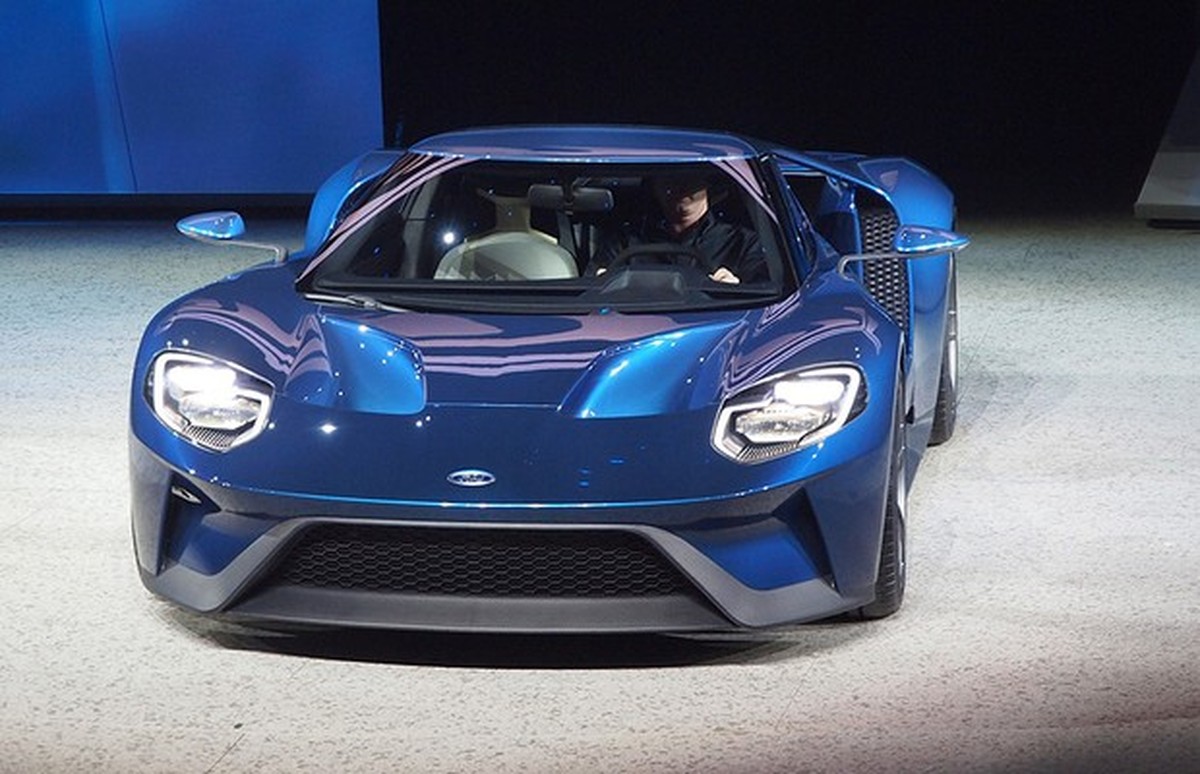 Ford revela novo GT, que chega ao mercado em 2016