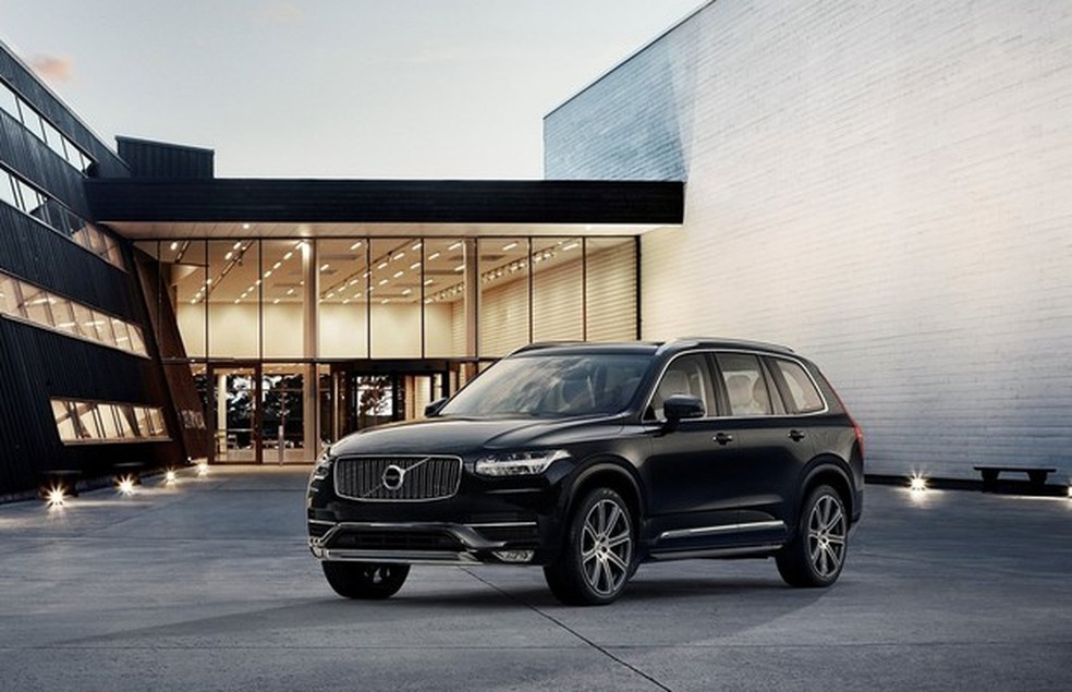 Volvo XC90 First Edition tem 11 unidades reservadas no Brasil