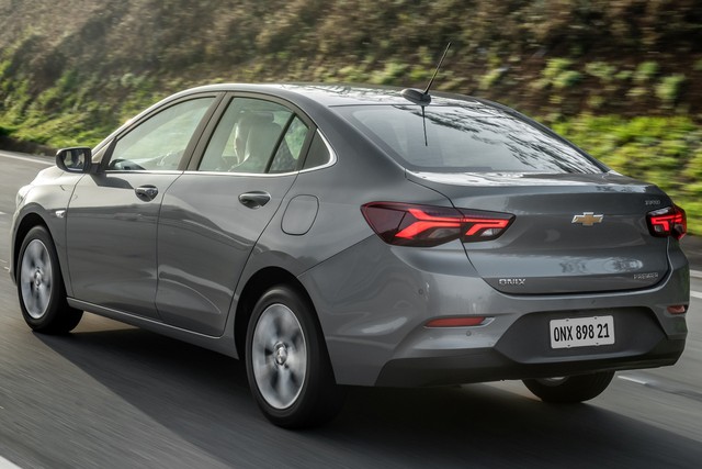 4 carros usados a partir de R$ 50 mil com motor flex e ótimo consumo