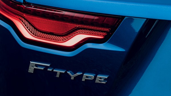 Teste: Jaguar F-Type conversível mostra que um 2.0 é mais do que parece