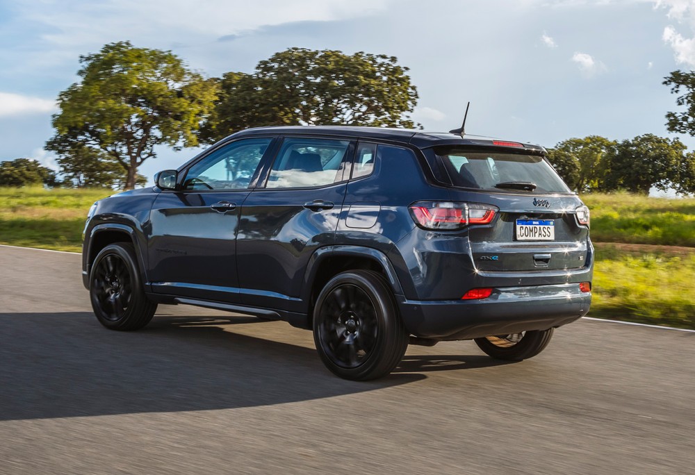 Jeep Compass 4xe: 5 razões para comprar e 5 motivos para fugir do SUV ...