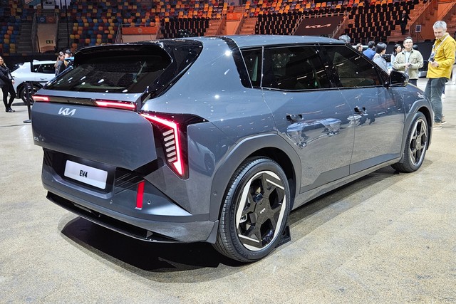 Kia EV4: “Cerato” elétrico pode vir ao Brasil para dar futuro aos sedãs