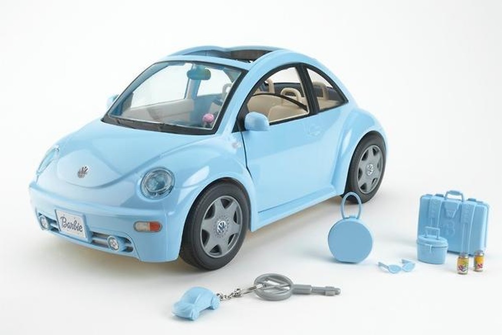 Barbie já dirigiu Corvette, Ferrari conversível e Fusca; veja os carros ...