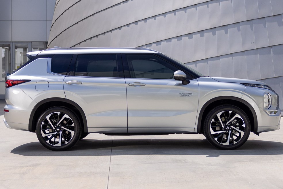 Teste: Mitsubishi Outlander híbrido tem base Renault para peitar BYD e GWM