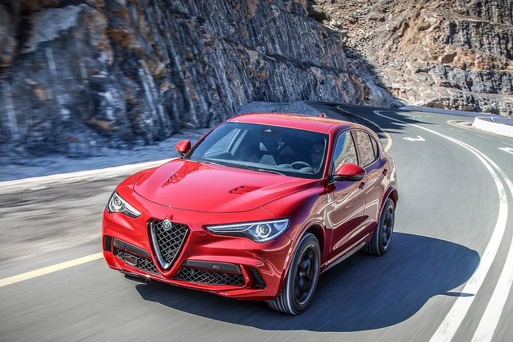 Com motor Ferrari, Alfa Romeo Stelvio está à venda no Brasil por 1/4 do ...